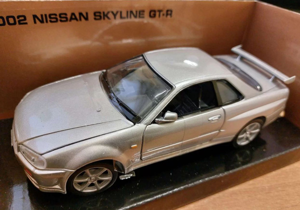 Nissan Skyline GT-R 2002 масштаб 1:24 коллекционная модель автомобиля ...