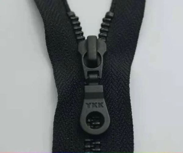 Застежка-молния разъемная, черная. Окрашенная бронза. YKK. Тип 5. Длина 80 см. 1 бегунок купить ...