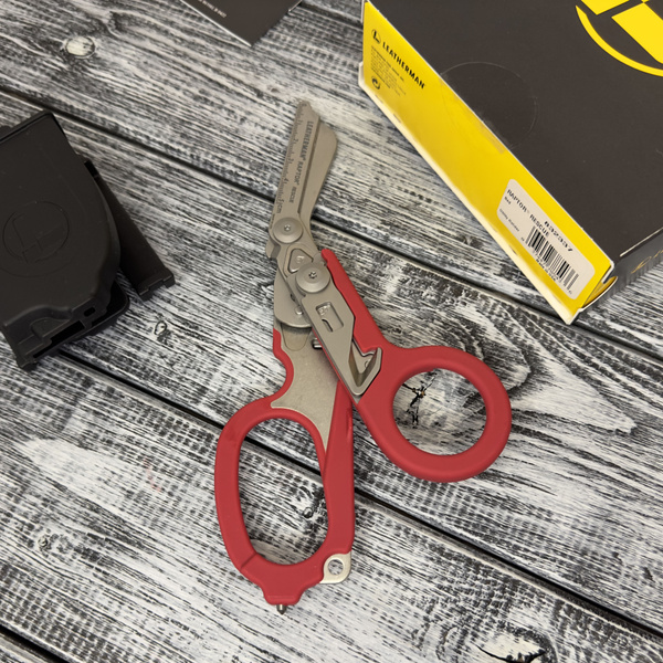 Мультитул Leatherman Raptor Rescue Red купить на OZON по низкой цене ...