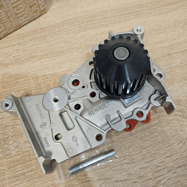 Помпа водяная (К4М-K4J)1.4-1.6 16 кл.16V 82-107 л.с. K7J c 10- 8 кл ...