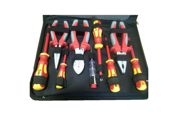 Набор диэлектрического инструмента КВТ НИИ-01 для работы под ...