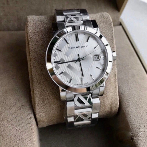 Burberry Часы наручные Кварцевые - купить с доставкой по выгодным ценам ...