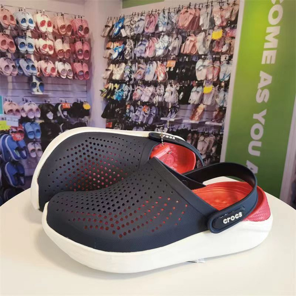 Сабо Native Crocs At Work Flat W - купить с доставкой по выгодным ценам ...