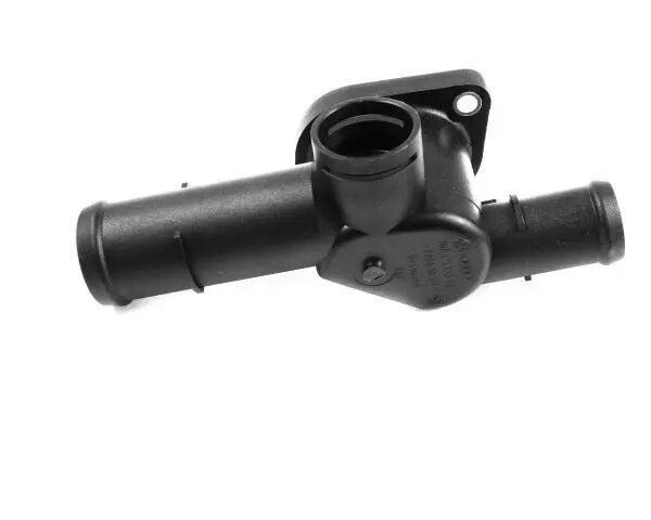 Фланец системы охлаждения VAG 06A121132AG Skoda Octavia, Volkswagen ...