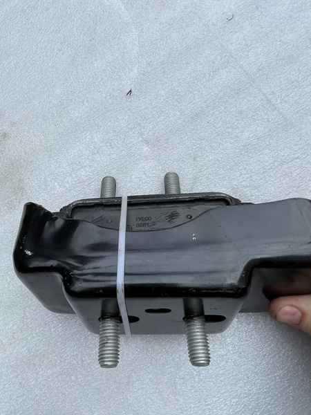 Iveco Опора двигателя, арт. 5801283685, 1 шт. купить на OZON по низкой ...