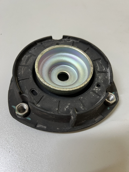 Опора амортизатора переднего VAG 5Q0412331C (оригинал) - купить по ...