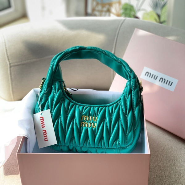 Miu Miu Сумка на плечо купить с доставкой по выгодным ценам в интернет магазине Ozon 1359490587