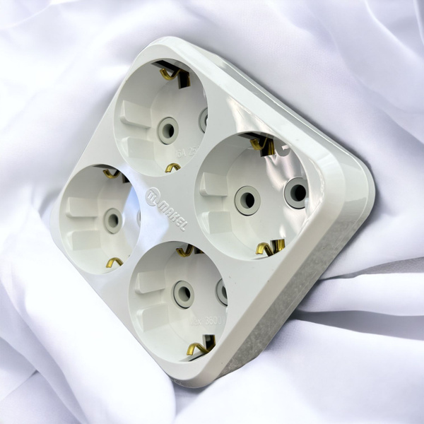 Блок розеток Makel / разветвитель/ 4 гнезда с заземляющими контактами без шторок, IP 20 A16 ...