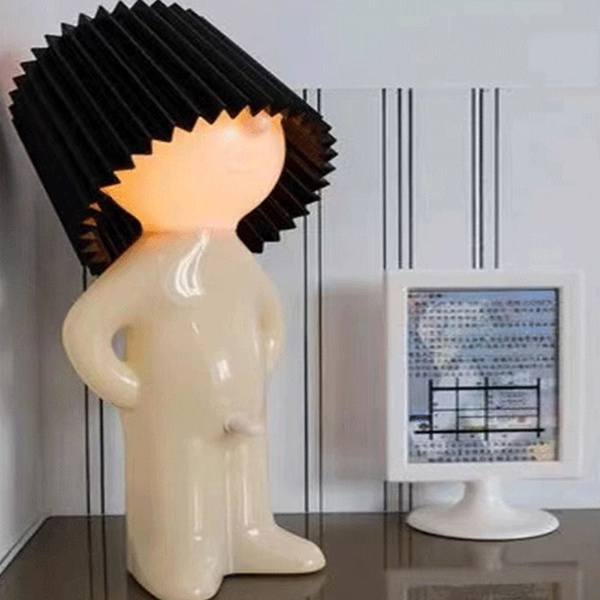Креативная настольная лампа little rogue boy с проводным источником ...