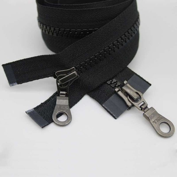 Застежка-молния разъемная. YKK. Тип 5. Длина 70 см. Черная. Трактор. 2 металлических бегунка ...