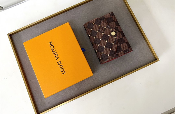 Louis Vuitton Кошелек - купить с доставкой по выгодным ценам в интернет ...