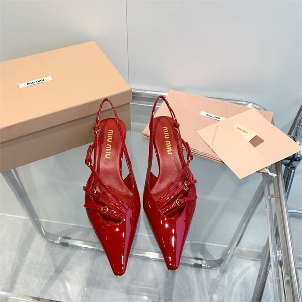 Сандалии Miu Miu купить с доставкой по выгодным ценам в интернет магазине Ozon 1508210966