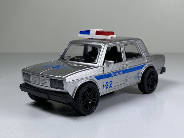 Модель-игрушка Ваз-2105 с инерционным механизмом / 11,5 см / без ...