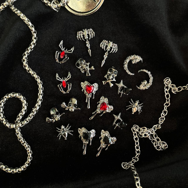 Набор фигурок для ногтей Devilish lovers 18 шт купить на OZON по низкой ...