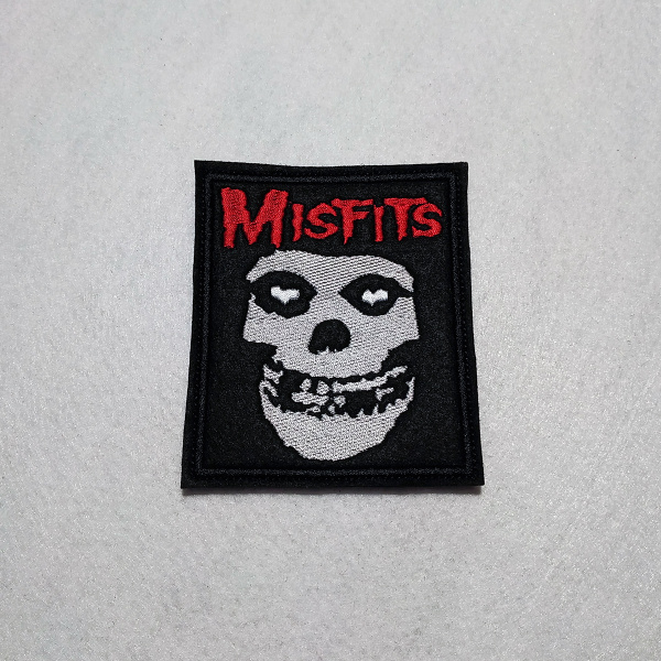 Нашивка вышитая Хоррор Панк Группа Мисфитс "Misfits" - купить с ...