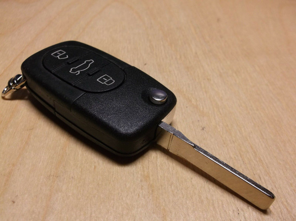 4D0 837 231 N Audi восстановленный оригинальный выкидной чип ключ 3 ...