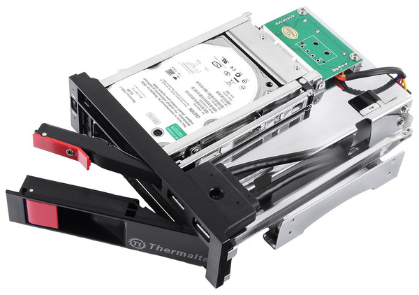 Сменный бокс для HDD Thermaltake Max5 Duo ST0026Z SATA III SATA пластик ...