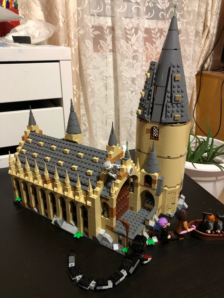 Конструктор LEGO Harry Potter 75954 Большой зал Хогвартса — купить в ...