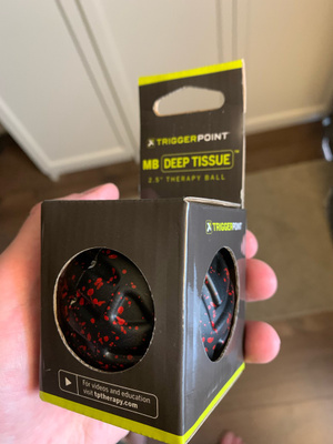 Массажный мяч Trigger Point MB Deep Tissue, 6.35 см — купить в интернет-магазине OZON с быстрой ...